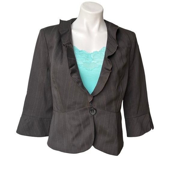 Magaschoni | Jackets & Coats | Nwt Magaschoni Brown Pinstripe Ruffle ...